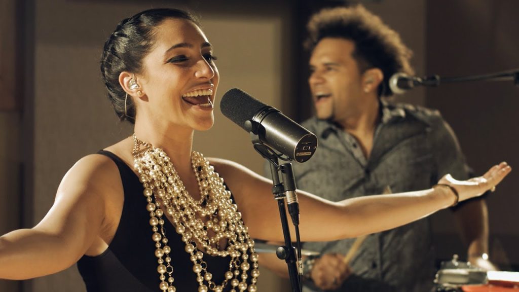 Slow Latin Funk: Fusionando Ritmos Latinos con la Elegancia del Funk a ...