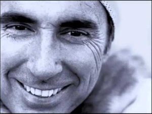 Descubre las mejores canciones de Lluís Llach: La esencia de la música ...